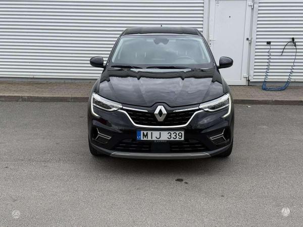 Black Renault Arkana 2022 in Vilnius, with an engine capacity of 1.60 L and mileage of 114 thousand km for 15900 €, photo 2 on AUTOMOTO.COM.LV