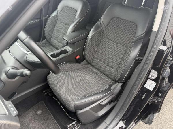 Black Renault Arkana 2022 in Vilnius, with an engine capacity of 1.60 L and mileage of 114 thousand km for 15900 €, photo 7 on AUTOMOTO.COM.LV