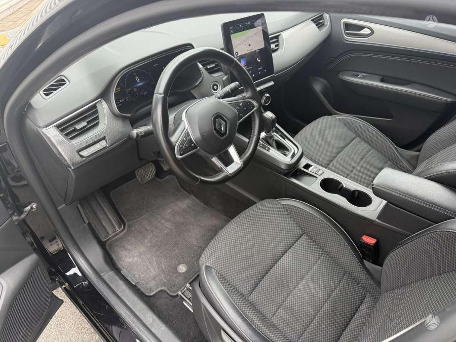 Black Renault Arkana 2022 in Vilnius, with an engine capacity of 1.60 L and mileage of 114 thousand km for 15900 €, photo 9 on AUTOMOTO.COM.LV
