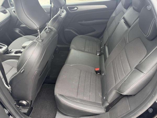 Black Renault Arkana 2022 in Vilnius, with an engine capacity of 1.60 L and mileage of 114 thousand km for 15900 €, photo 9 on AUTOMOTO.COM.LV