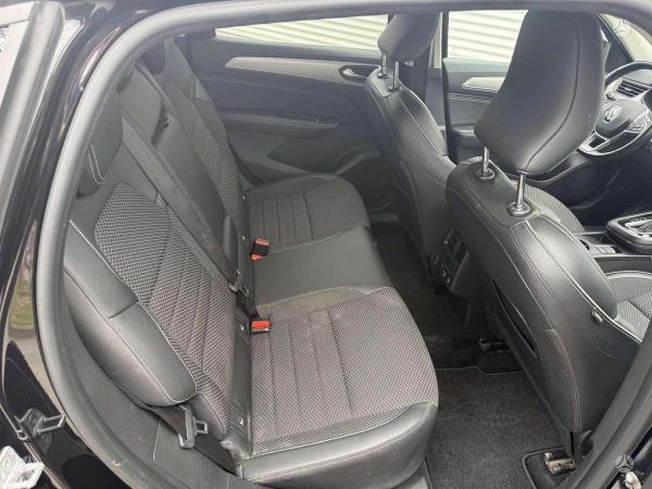 Black Renault Arkana 2022 in Vilnius, with an engine capacity of 1.60 L and mileage of 114 thousand km for 15900 €, photo 10 on AUTOMOTO.COM.LV