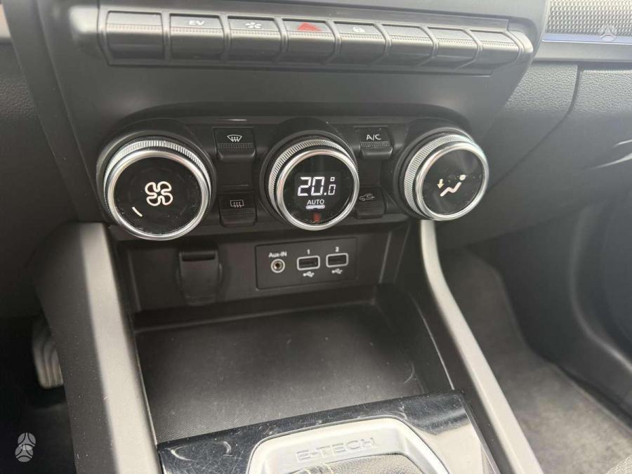 Black Renault Arkana 2022 in Vilnius, with an engine capacity of 1.60 L and mileage of 114 thousand km for 15900 €, photo 19 on AUTOMOTO.COM.LV