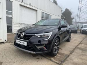 Black Renault Arkana 2023 in Kaunas, with an engine capacity of 1.30 L and mileage of 20 thousand km for 26519 €, photo  on AUTOMOTO.COM.LV