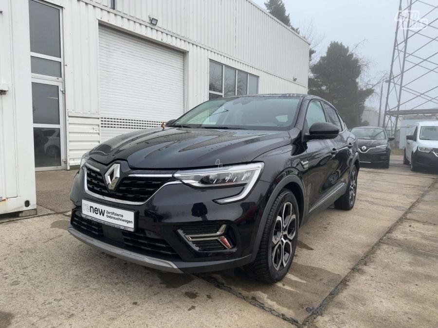 Black Renault Arkana 2023 in Kaunas, with an engine capacity of 1.30 L and mileage of 20 thousand km for 26519 €, photo 1 on AUTOMOTO.COM.LV