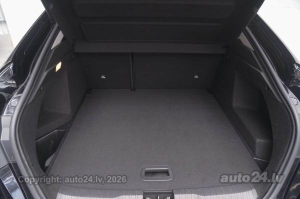 Melns Renault Arkana 2021 Tallina, ar dzinēja tilpumu 1.30 L un nobraukumu 112 tūkst. km par 16990 €, foto 11 vietnē AUTOMOTO.COM.LV