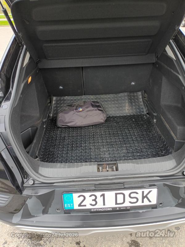 Black Renault Arkana 2021 in Tallinn, with an engine capacity of 1.30 L and mileage of 52 thousand km for 17900 €, photo 7 on AUTOMOTO.COM.LV