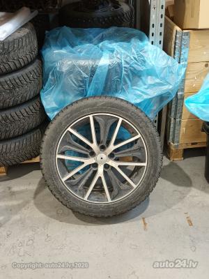 Melns Renault Arkana 2021 Tallina, ar dzinēja tilpumu 1.30 L un nobraukumu 52 tūkst. km par 17900 €, foto 14 vietnē AUTOMOTO.COM.LV