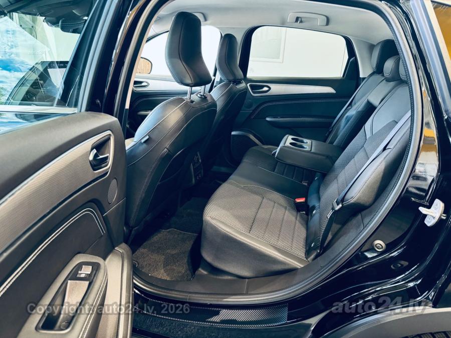 Melns Renault Arkana 2022 Pērnava, ar dzinēja tilpumu 1.60 L un nobraukumu 11 tūkst. km par 21900 €, foto 8 vietnē AUTOMOTO.COM.LV