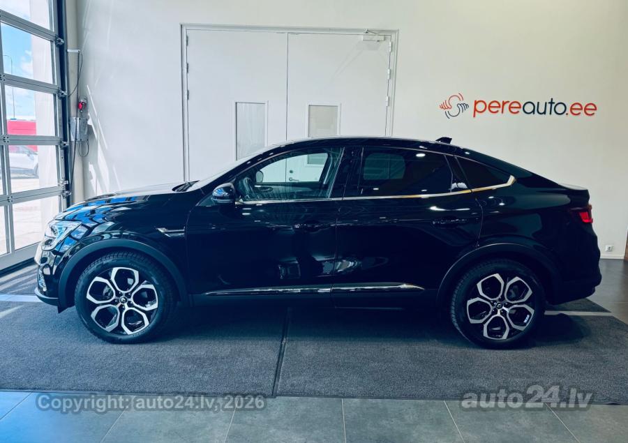 Melns Renault Arkana 2022 Pērnava, ar dzinēja tilpumu 1.60 L un nobraukumu 11 tūkst. km par 21900 €, foto 9 vietnē AUTOMOTO.COM.LV