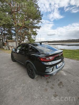 Black Renault Arkana 2022 in Jurmala, with an engine capacity of 1.60 L and mileage of 87 thousand km for 25000 €, photo 6 on AUTOMOTO.COM.LV