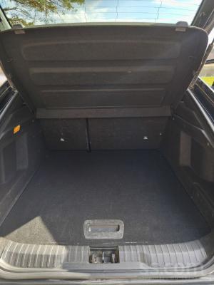 Black Renault Arkana 2022 in Jurmala, with an engine capacity of 1.60 L and mileage of 87 thousand km for 25000 €, photo 7 on AUTOMOTO.COM.LV
