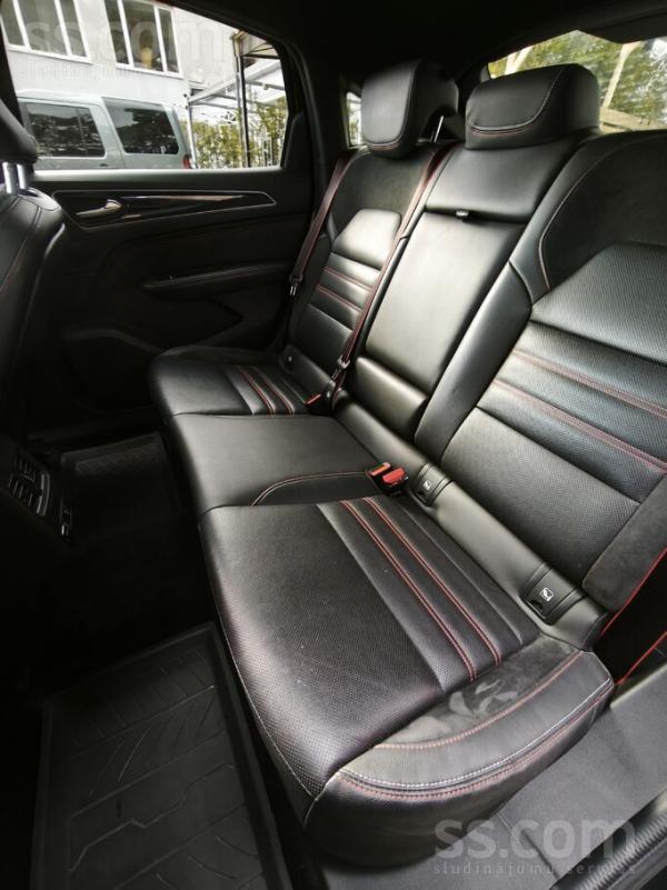 Black Renault Arkana 2022 in Jurmala, with an engine capacity of 1.60 L and mileage of 87 thousand km for 25000 €, photo 7 on AUTOMOTO.COM.LV