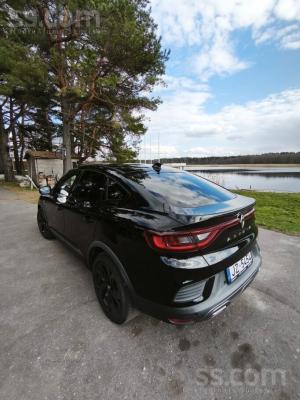 Black Renault Arkana 2022 in Jurmala, with an engine capacity of 1.60 L and mileage of 100 thousand km for 22500 €, photo 3 on AUTOMOTO.COM.LV