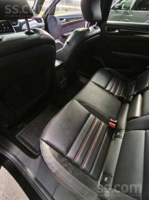 Black Renault Arkana 2022 in Jurmala, with an engine capacity of 1.60 L and mileage of 100 thousand km for 22500 €, photo 8 on AUTOMOTO.COM.LV