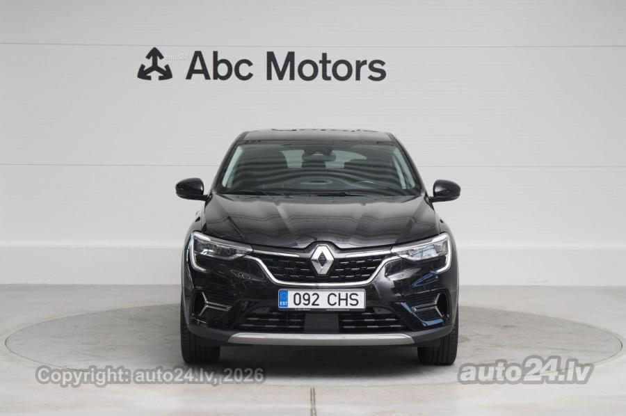 Black Renault Arkana 2023 in Tallinn, with an engine capacity of 1.30 L and mileage of 34 thousand km for 18990 €, photo 3 on AUTOMOTO.COM.LV