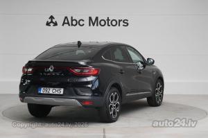 Black Renault Arkana 2023 in Tallinn, with an engine capacity of 1.30 L and mileage of 34 thousand km for 18990 €, photo 5 on AUTOMOTO.COM.LV