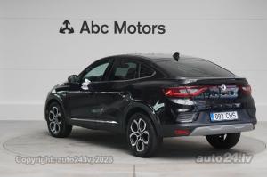 Black Renault Arkana 2023 in Tallinn, with an engine capacity of 1.30 L and mileage of 34 thousand km for 18990 €, photo 7 on AUTOMOTO.COM.LV