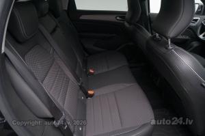 Black Renault Arkana 2023 in Tallinn, with an engine capacity of 1.30 L and mileage of 34 thousand km for 18990 €, photo 13 on AUTOMOTO.COM.LV