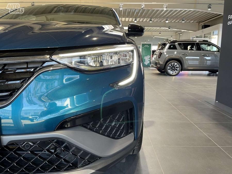 Zils Renault Arkana 2023 Kauņa, ar dzinēja tilpumu 1.30 L un nobraukumu 20 tūkst. km par 28570 €, foto 4 vietnē AUTOMOTO.COM.LV