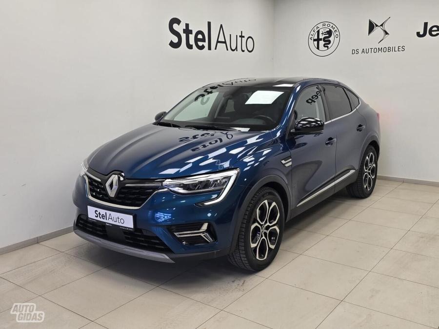 Blue Renault Arkana 2023 in Vilnius, with an engine capacity of 1.60 L and mileage of 49 thousand km for 18500 €, photo 1 on AUTOMOTO.COM.LV