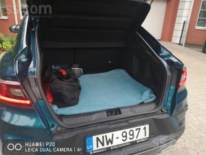 Blue Renault Arkana 2024 in Riga, with an engine capacity of 1.60 L and mileage of 60 thousand km for 23000 €, photo 7 on AUTOMOTO.COM.LV