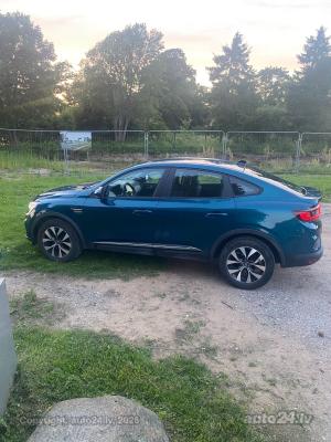 Blue Renault Arkana 2021 in Tallinn, with an engine capacity of 1.30 L and mileage of 40 thousand km for 14999 €, photo  on AUTOMOTO.COM.LV