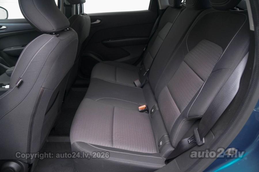 Blue Renault Arkana 2021 in Tallinn, with an engine capacity of 1.30 L and mileage of 115 thousand km for 13990 €, photo 11 on AUTOMOTO.COM.LV