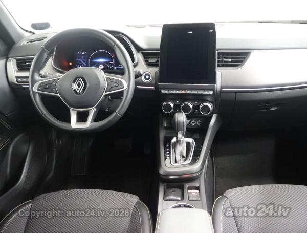 Blue Renault Arkana 2024 in Tallinn, with an engine capacity of 1.60 L and mileage of 46 thousand km for 23900 €, photo 8 on AUTOMOTO.COM.LV