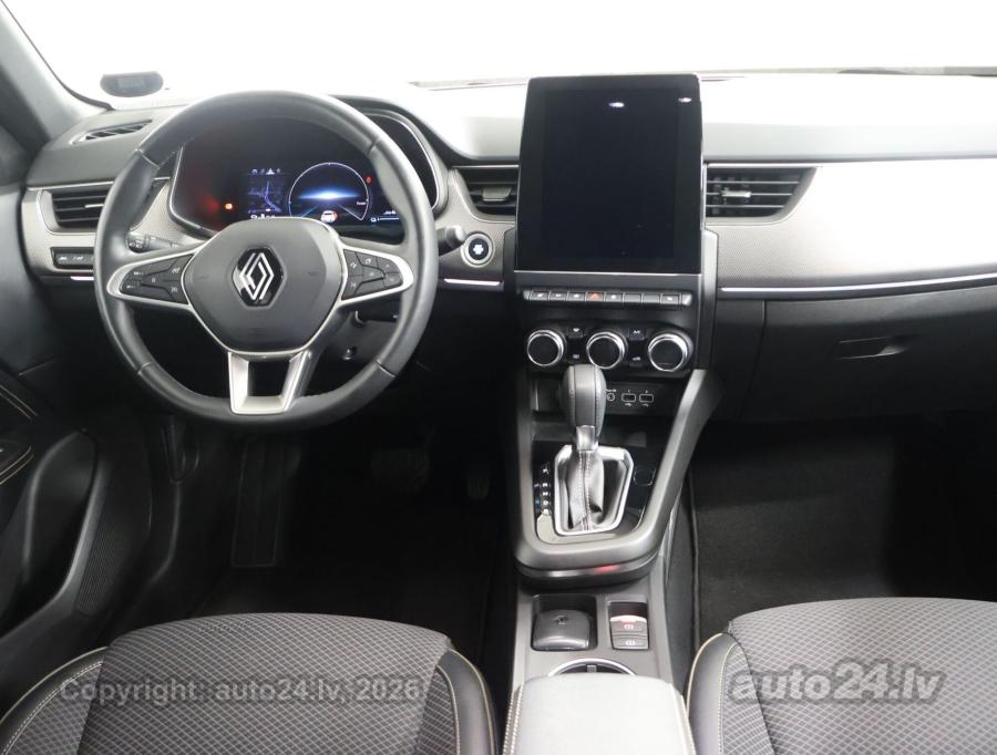 Blue Renault Arkana 2024 in Tallinn, with an engine capacity of 1.60 L and mileage of 46 thousand km for 23900 €, photo 8 on AUTOMOTO.COM.LV