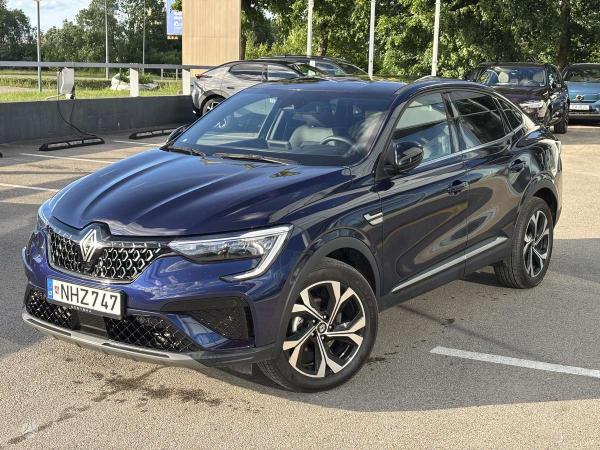 Blue Renault Arkana 2025 in Vilnius, with an engine capacity of 1.33 L and mileage of 11 thousand km for 22900 €, photo 1 on AUTOMOTO.COM.LV