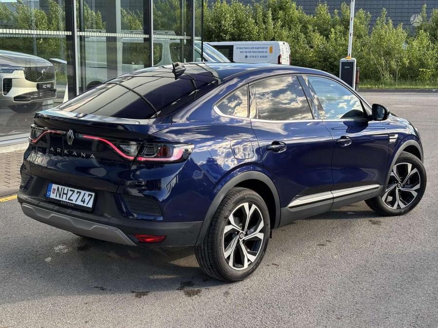 Blue Renault Arkana 2025 in Vilnius, with an engine capacity of 1.33 L and mileage of 11 thousand km for 22900 €, photo 4 on AUTOMOTO.COM.LV