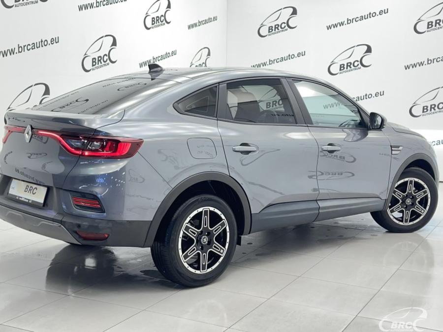 Renault Arkana 2021 in Vilnius, with an engine capacity of 1.60 L and mileage of 31 thousand km for 15900 €, photo 3 on AUTOMOTO.COM.LV