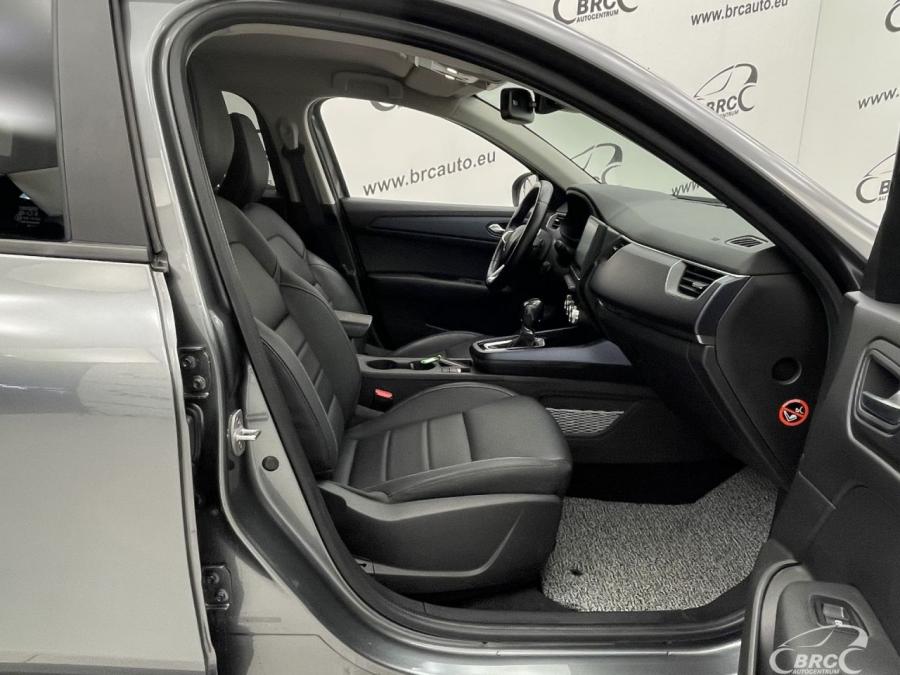 Renault Arkana 2021 in Vilnius, with an engine capacity of 1.60 L and mileage of 31 thousand km for 15900 €, photo 5 on AUTOMOTO.COM.LV