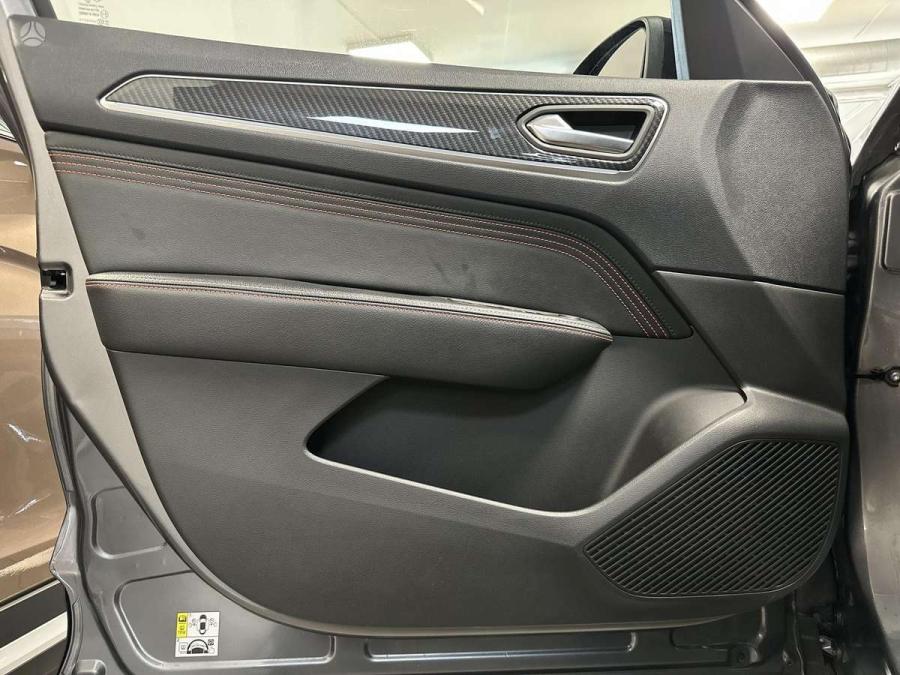 Renault Arkana 2022 in Vilnius, with an engine capacity of 1.60 L and mileage of 63 thousand km for 18500 €, photo 14 on AUTOMOTO.COM.LV
