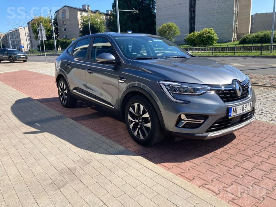 Grey Renault Arkana 2021 in Daugavpils, with an engine capacity of 1.30 L and mileage of 64 thousand km for 15000 €, photo 4 on AUTOMOTO.COM.LV