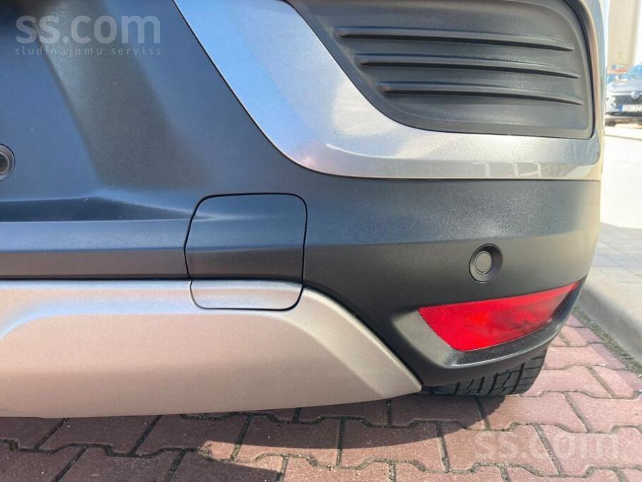 Grey Renault Arkana 2021 in Daugavpils, with an engine capacity of 1.30 L and mileage of 64 thousand km for 15000 €, photo 27 on AUTOMOTO.COM.LV
