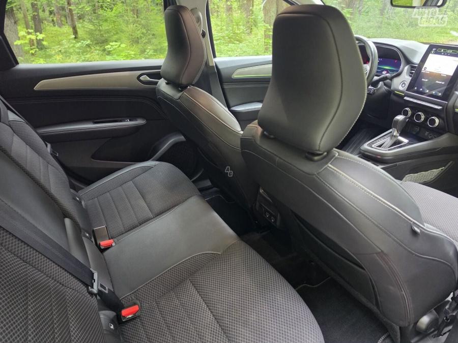 Pelēks Renault Arkana 2021 Viļņa, ar dzinēja tilpumu 1.30 L un nobraukumu 76 tūkst. km par 18000 €, foto 12 vietnē AUTOMOTO.COM.LV