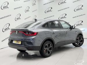 Grey Renault Arkana 2021 in Vilnius, with an engine capacity of 1.60 L and mileage of 31 thousand km for 14990 €, photo 4 on AUTOMOTO.COM.LV