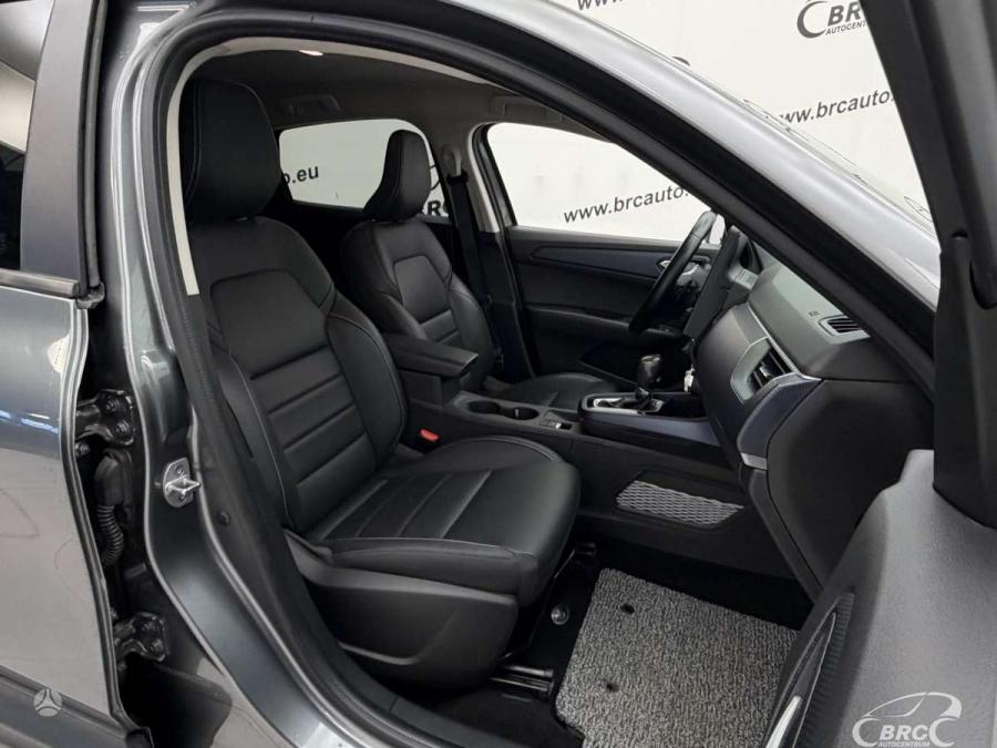 Grey Renault Arkana 2021 in Vilnius, with an engine capacity of 1.60 L and mileage of 31 thousand km for 14990 €, photo 9 on AUTOMOTO.COM.LV