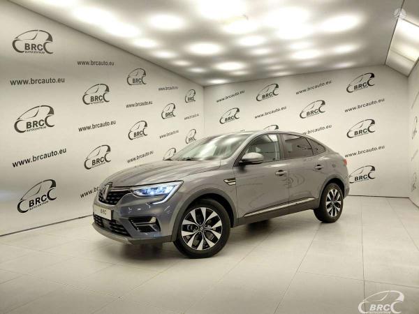 Pelēks Renault Arkana 2021 Viļņa, ar dzinēja tilpumu 1.60 L un nobraukumu 137 tūkst. km par 13800 €, foto 1 vietnē AUTOMOTO.COM.LV