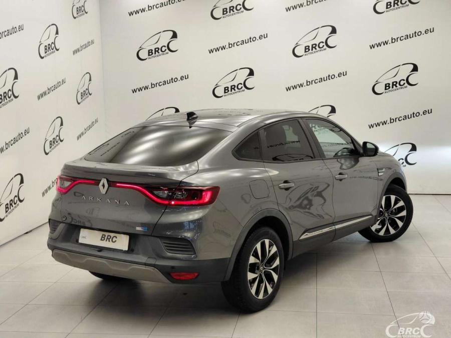 Grey Renault Arkana 2021 in Vilnius, with an engine capacity of 1.60 L and mileage of 137 thousand km for 13800 €, photo 8 on AUTOMOTO.COM.LV