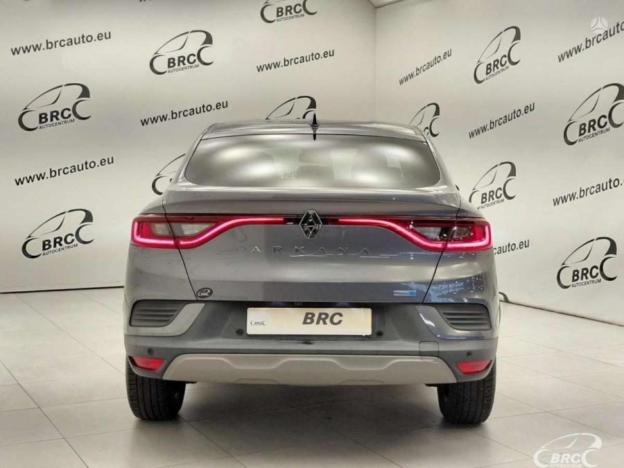 Grey Renault Arkana 2021 in Vilnius, with an engine capacity of 1.60 L and mileage of 137 thousand km for 13800 €, photo 9 on AUTOMOTO.COM.LV