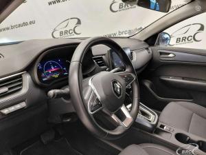 Grey Renault Arkana 2021 in Vilnius, with an engine capacity of 1.60 L and mileage of 137 thousand km for 13800 €, photo 19 on AUTOMOTO.COM.LV