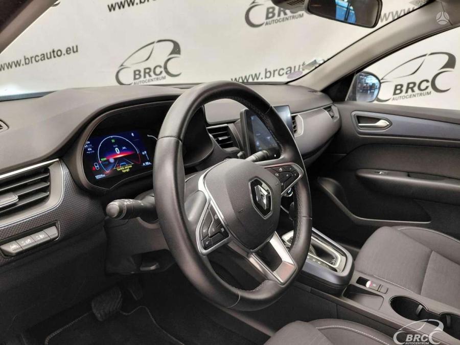 Grey Renault Arkana 2021 in Vilnius, with an engine capacity of 1.60 L and mileage of 137 thousand km for 13800 €, photo 19 on AUTOMOTO.COM.LV