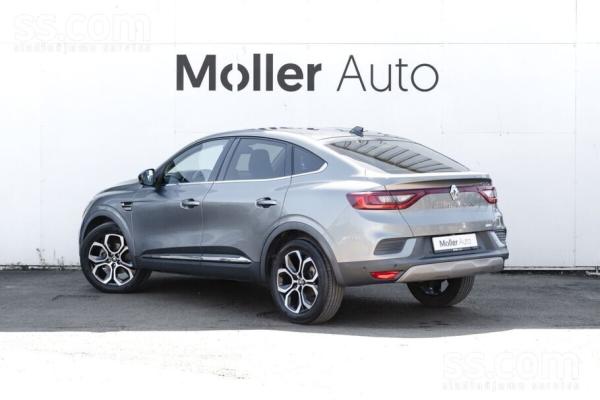 Grey Renault Arkana 2022 in Riga, with an engine capacity of 1.60 L and mileage of 82 thousand km for 16900 €, photo 3 on AUTOMOTO.COM.LV