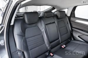 Grey Renault Arkana 2022 in Riga, with an engine capacity of 1.60 L and mileage of 82 thousand km for 16900 €, photo 8 on AUTOMOTO.COM.LV