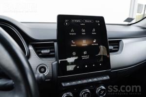 Grey Renault Arkana 2022 in Riga, with an engine capacity of 1.60 L and mileage of 82 thousand km for 16900 €, photo 17 on AUTOMOTO.COM.LV