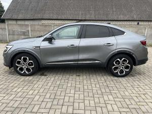 Grey Renault Arkana 2022 in Taurage, with an engine capacity of 1.60 L and mileage of 181 thousand km for 12800 €, photo 3 on AUTOMOTO.COM.LV