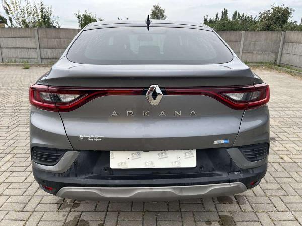 Grey Renault Arkana 2022 in Taurage, with an engine capacity of 1.60 L and mileage of 181 thousand km for 12800 €, photo 4 on AUTOMOTO.COM.LV