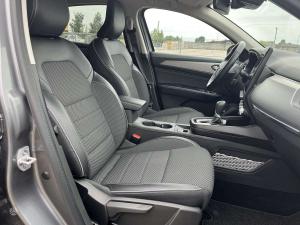 Grey Renault Arkana 2022 in Taurage, with an engine capacity of 1.60 L and mileage of 181 thousand km for 12800 €, photo 13 on AUTOMOTO.COM.LV